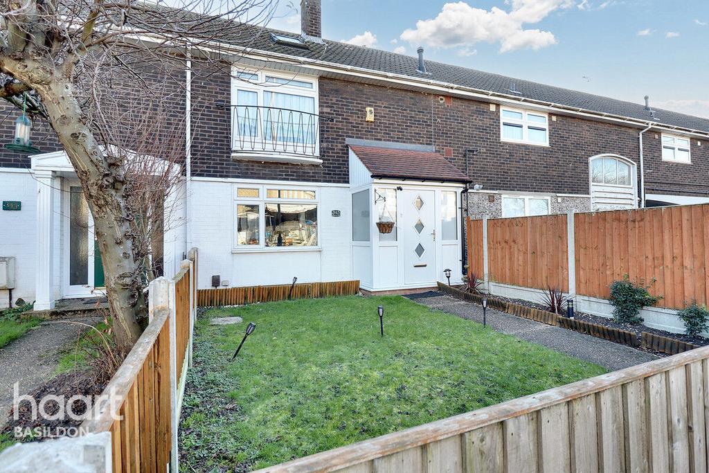 Whitmore Way, Basildon 2 bed terraced house - £260,000