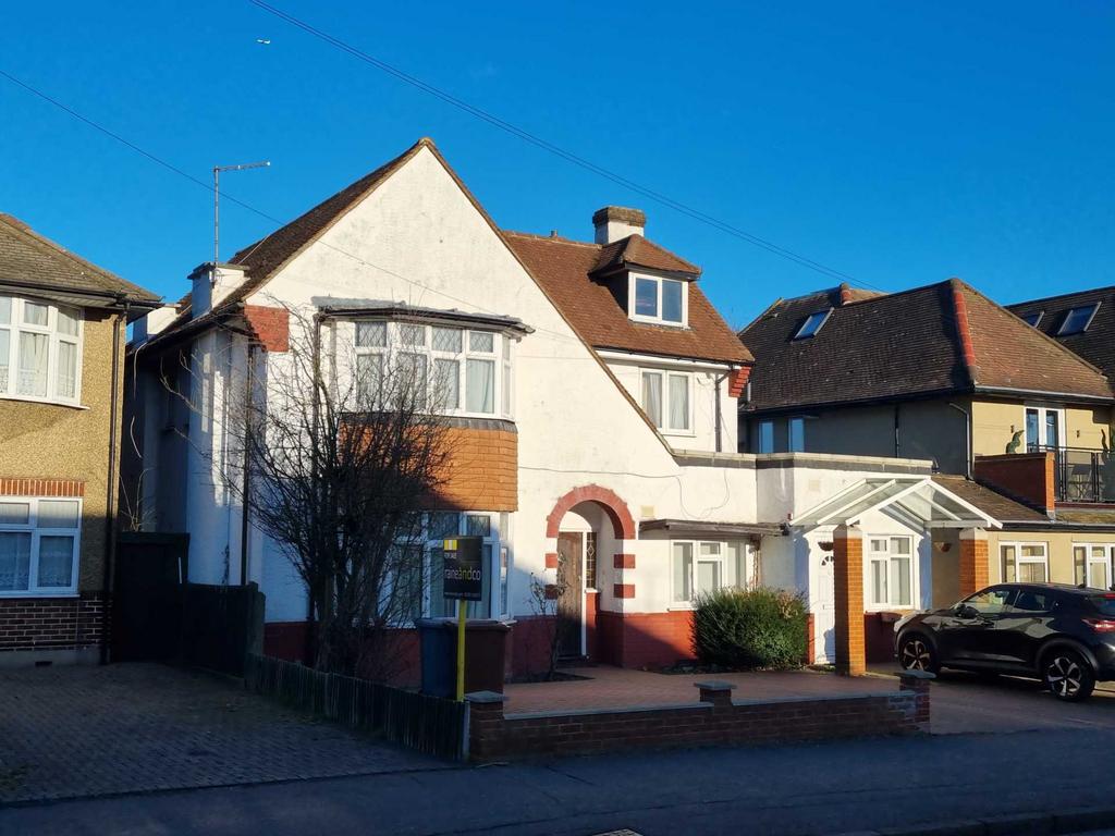 Mutton Lane, Potters Bar 5 bed detached house for sale - £800,000