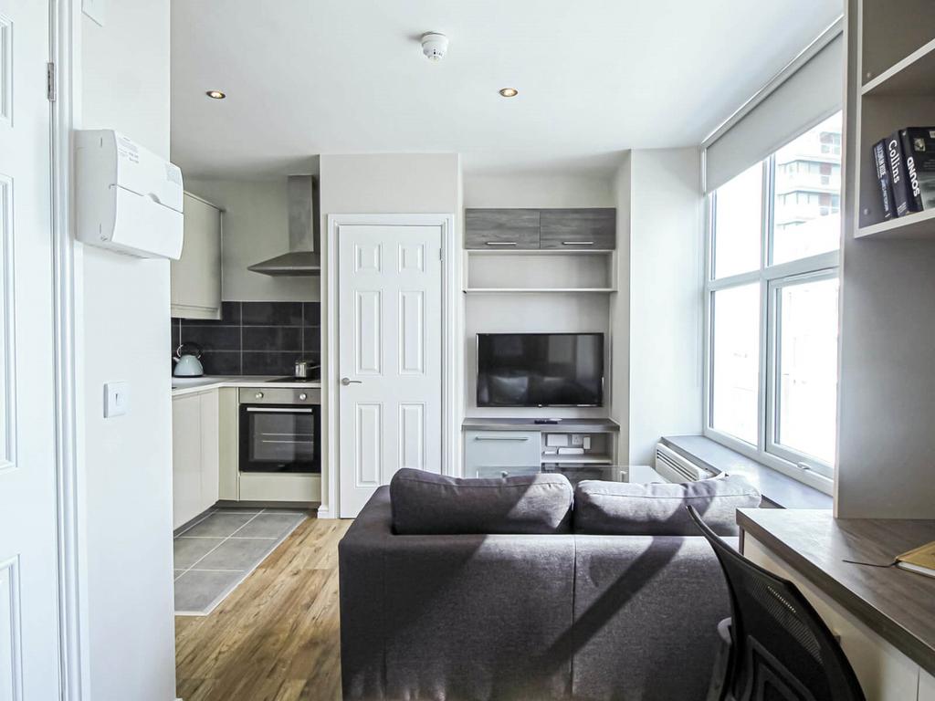 Apt 29, Eagle House, Blackfriars Road M3 Studio - £890 pcm (£205 pw)