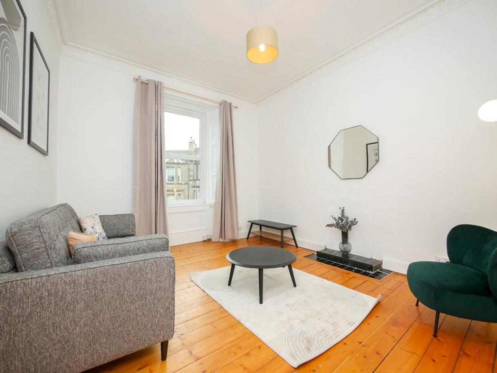 Rodney Street, Edinburgh, EH7 1 bed terraced house to rent - £1,250 pcm ...