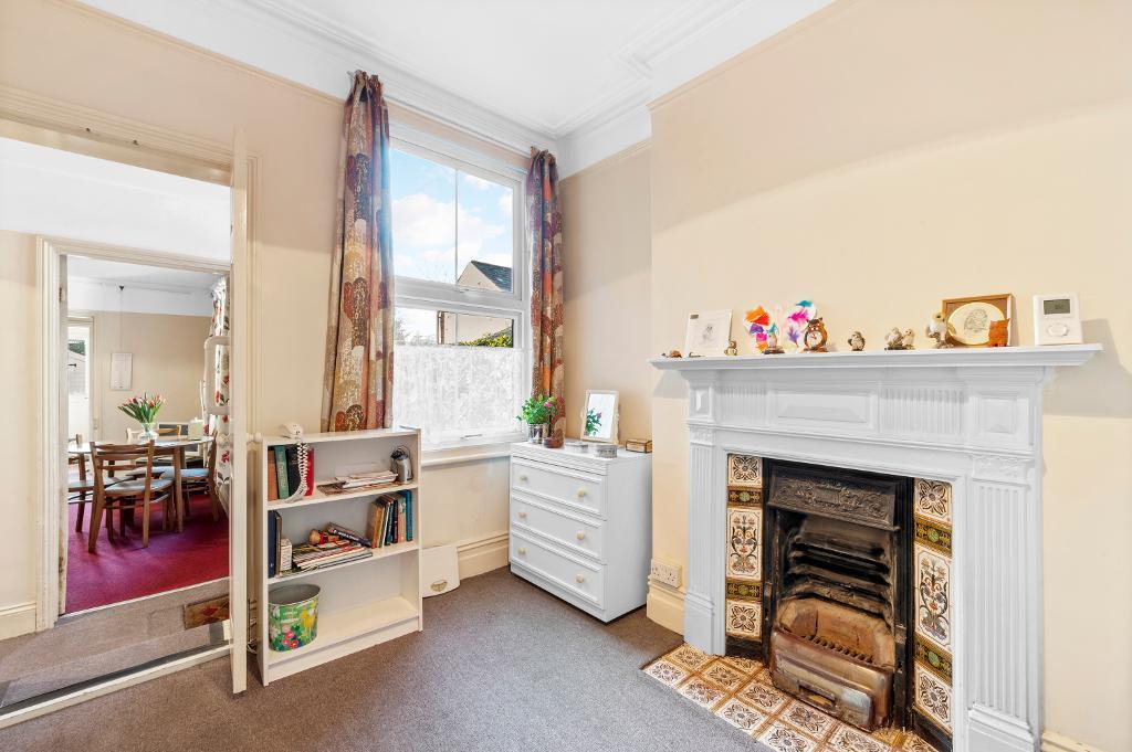 Arlington Road, Surbiton, Surrey, KT6... 3 bed semi-detached house - £ ...