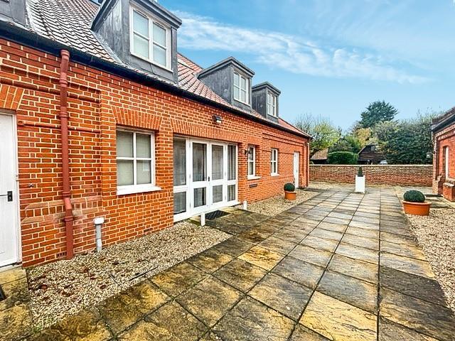 The Street, Great Saling, Braintree 2 bed terraced house - £1,150 pcm ...