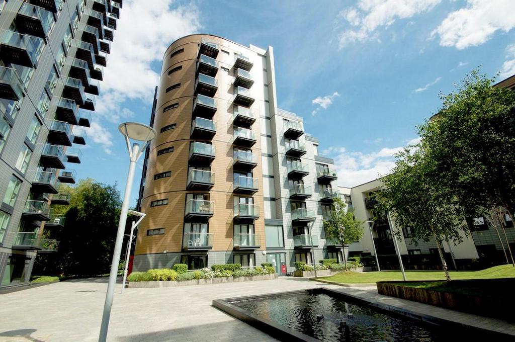 Cobblestone Square, London E1W Studio - £365,000