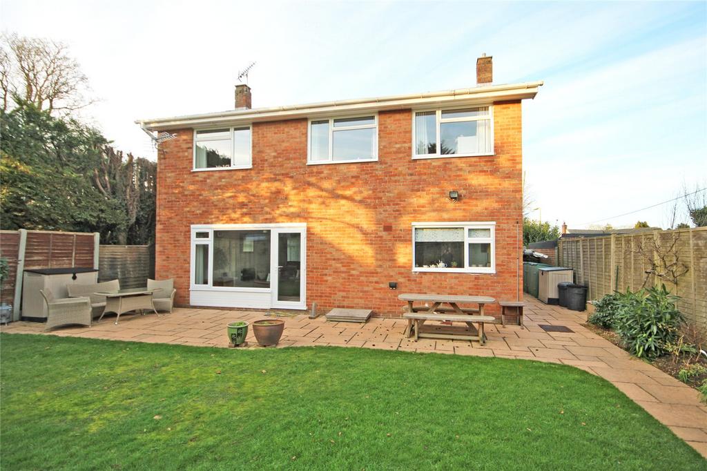Osborne Road, New Milton, Hampshire, BH25 3 bed detached house for sale ...