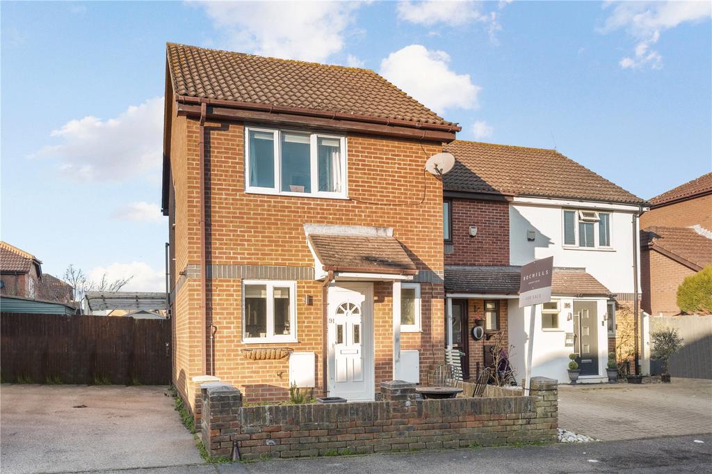 Bishop Fox Way, West Molesey, Surrey... 2 bed end of terrace house - £ ...