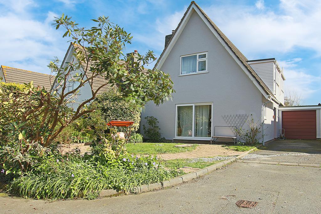 26 Clos Du Villocq, Ruette du Castel... 4 bed property - £775,000