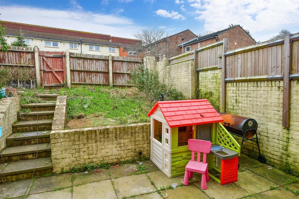 Whitehawk Way, Brighton, East Sussex 3 bed end of terrace house - £340,000