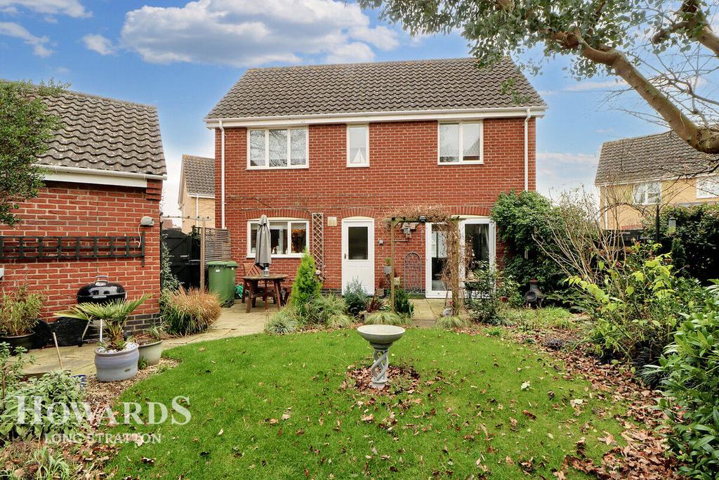 Cranes Meadow, Harleston 3 bed detached house - £290,000
