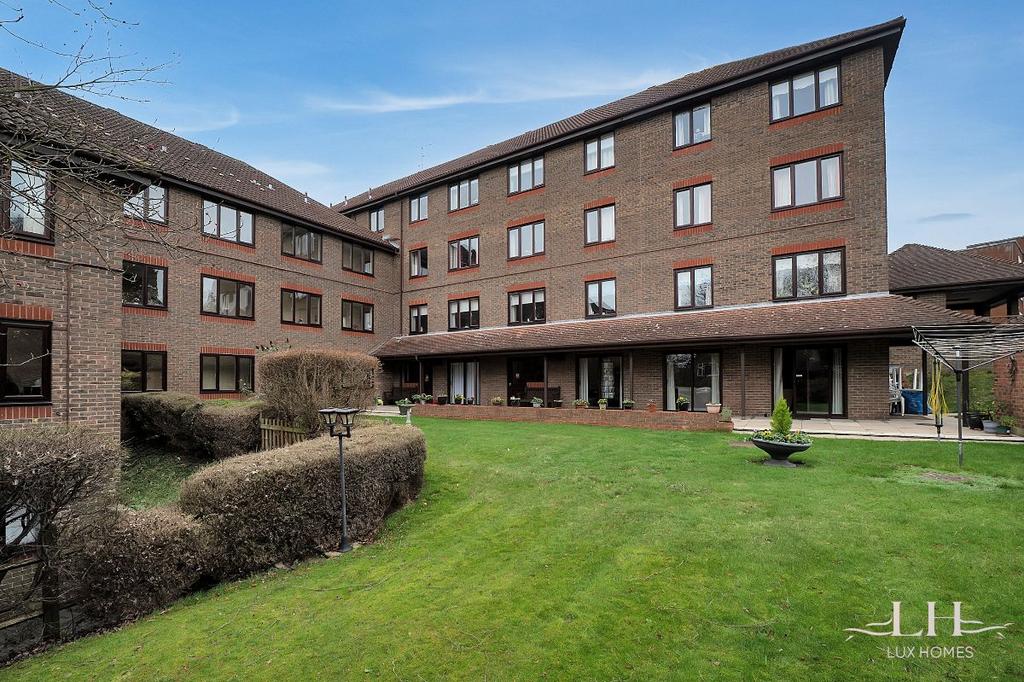 Primrose Court, Brentwood 1 bed flat for sale - £115,000