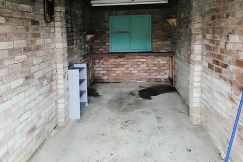 Garages To Rent In England | OnTheMarket