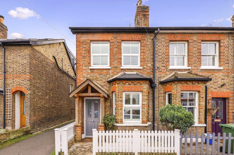 Angel Road, Thames Ditton, KT7 3 bed end of terrace house - £785,000