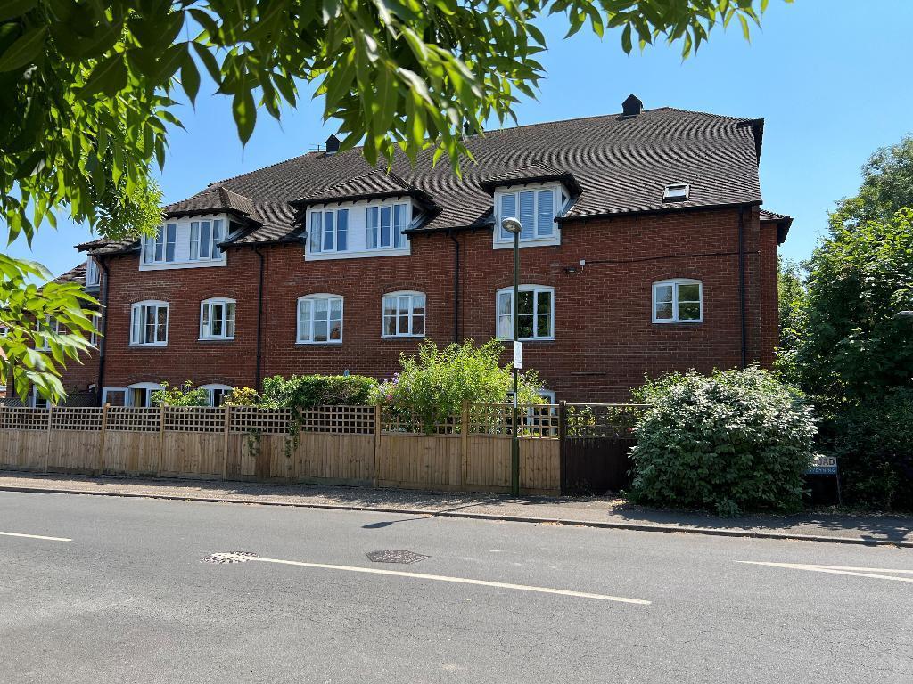 Primrose Court, Goring Road... 1 bed flat - £110,000