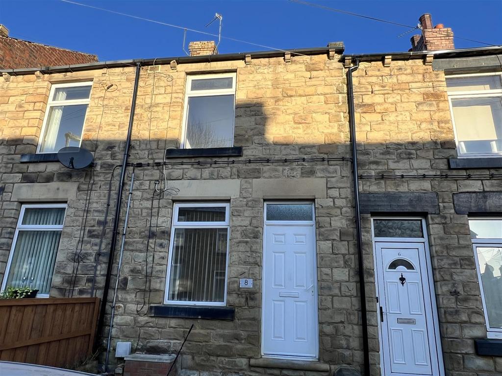 Victoria Street, Darfield, Barnsley 2 bed terraced house - £650 pcm (£ ...