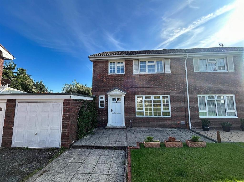 Ascham Place, Eastbourne BN20 3 bed semi-detached house - £465,000