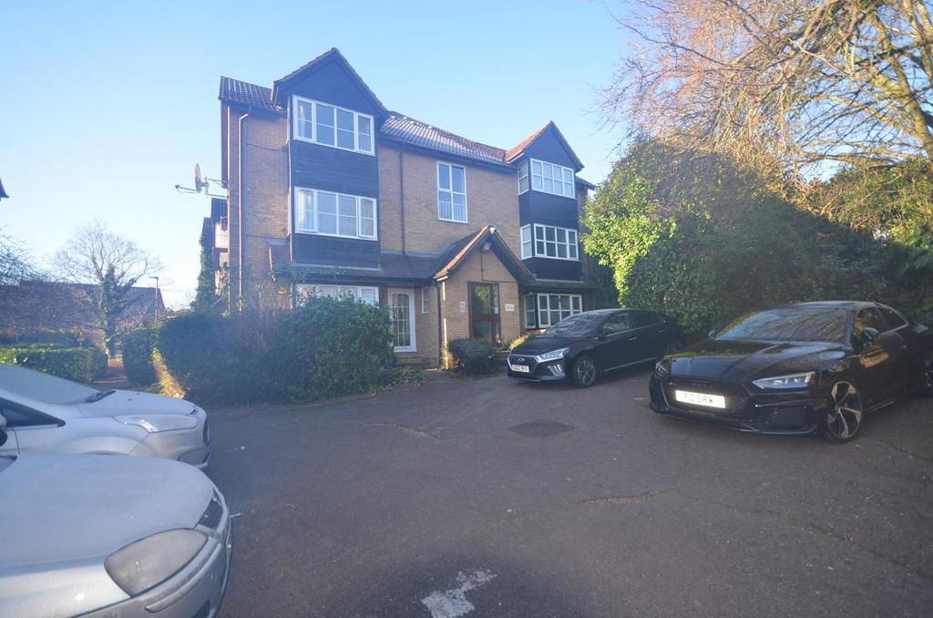 Snowdon Drive, London, NW9 7RG 1 bed flat - £1,300 pcm (£300 pw)