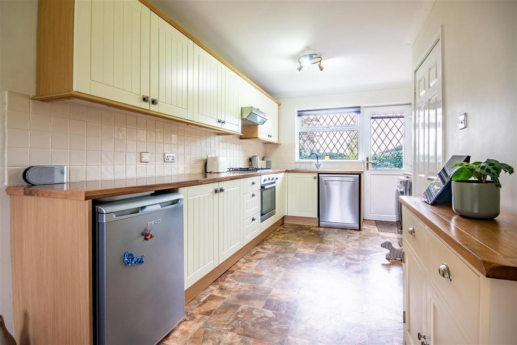 Woodside Park Drive Horsforth 4 Bed Detached House For Sale £495 000