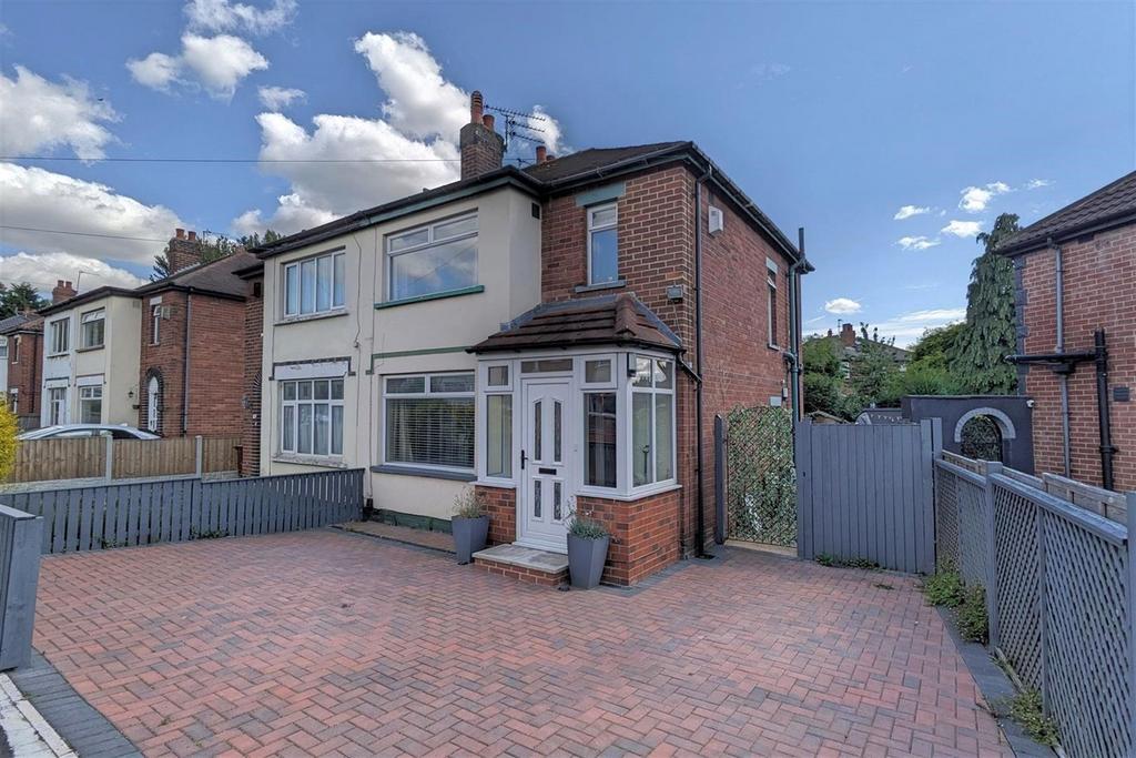 Whitebridge Avenue, Leeds 3 bed semi-detached house - £210,000