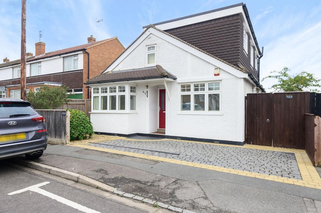 Gordon Road, Windsor, SL4 3 bed detached house - £550,000