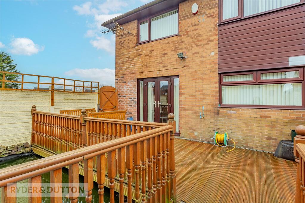 Marsden Street, Middleton... 3 bed end of terrace house - £180,000