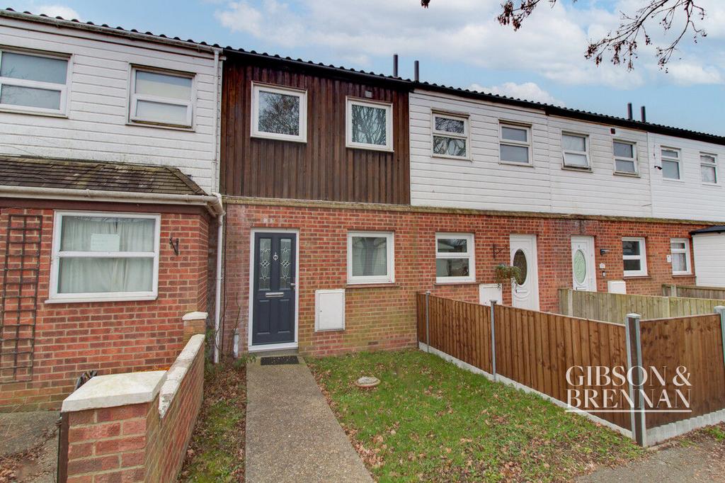 Daltons Fen, Basildon, SS13 2 bed terraced house - £230,000