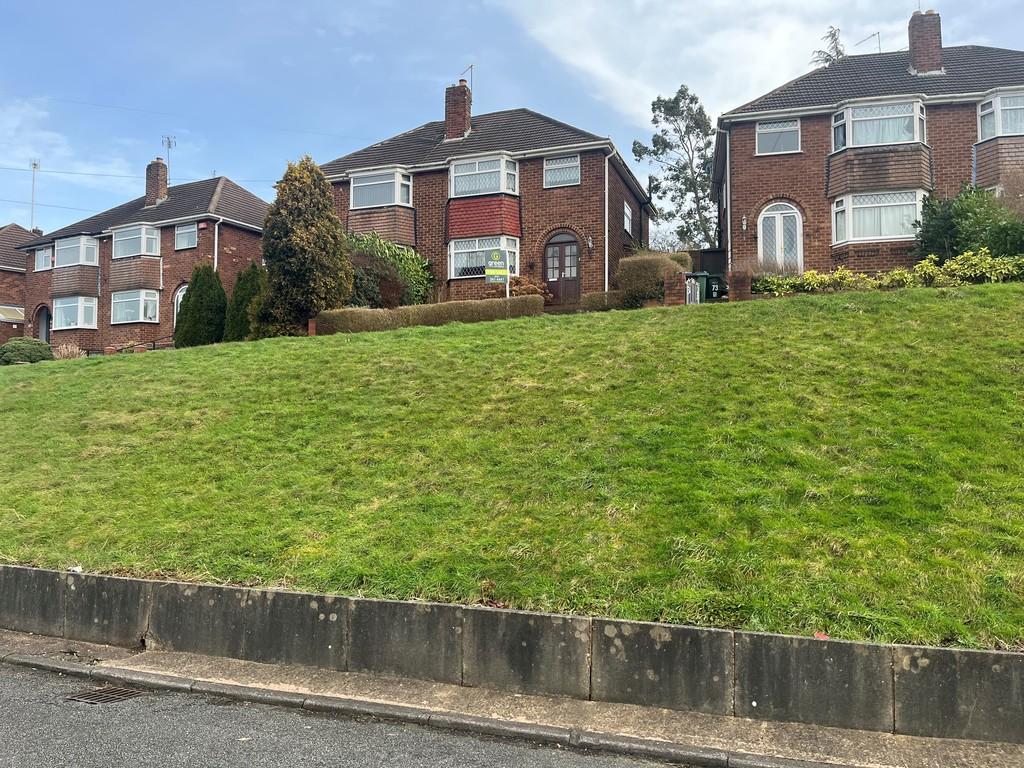 Appleton Avenue, Birmingham B43 3 bed semi-detached house - £180,000
