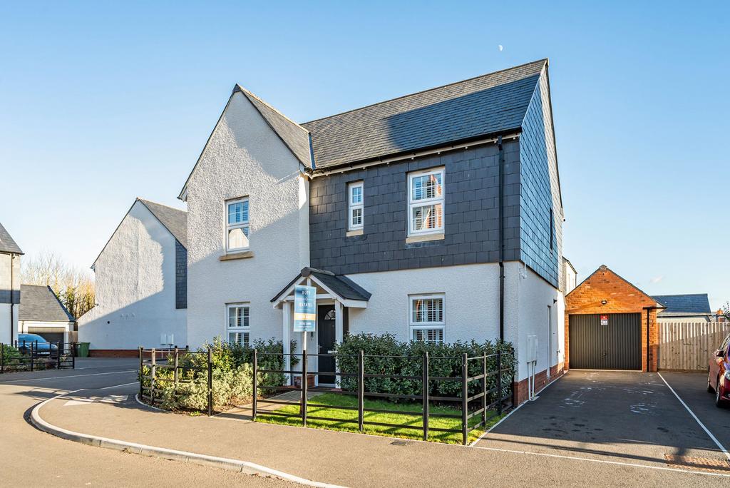 Exeter EX2 4 bed detached house for sale - £625,000