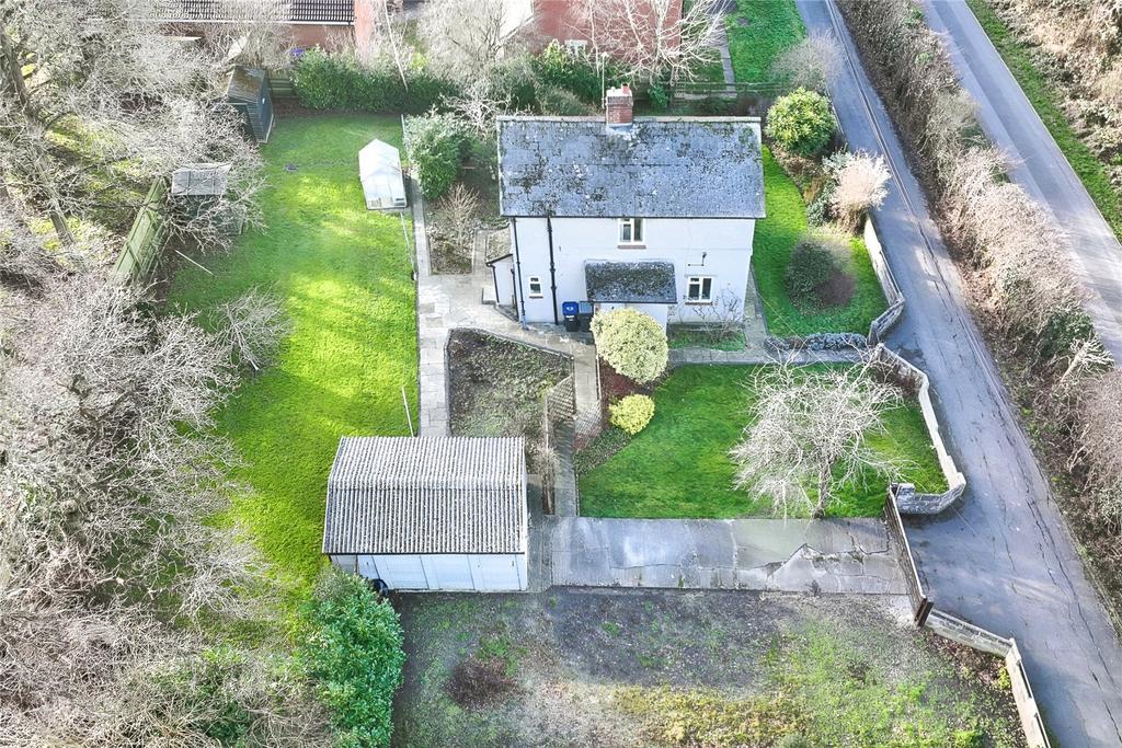 Green Lane, Trowbridge 3 bed detached house - £375,000