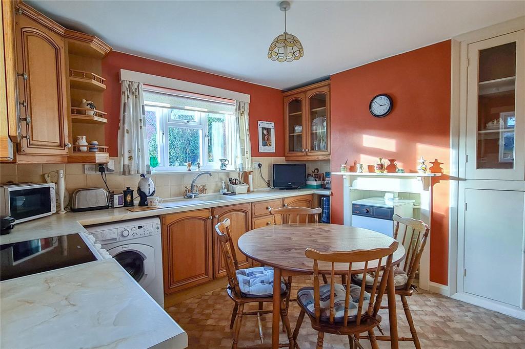 Green Lane, Trowbridge 3 bed detached house - £375,000