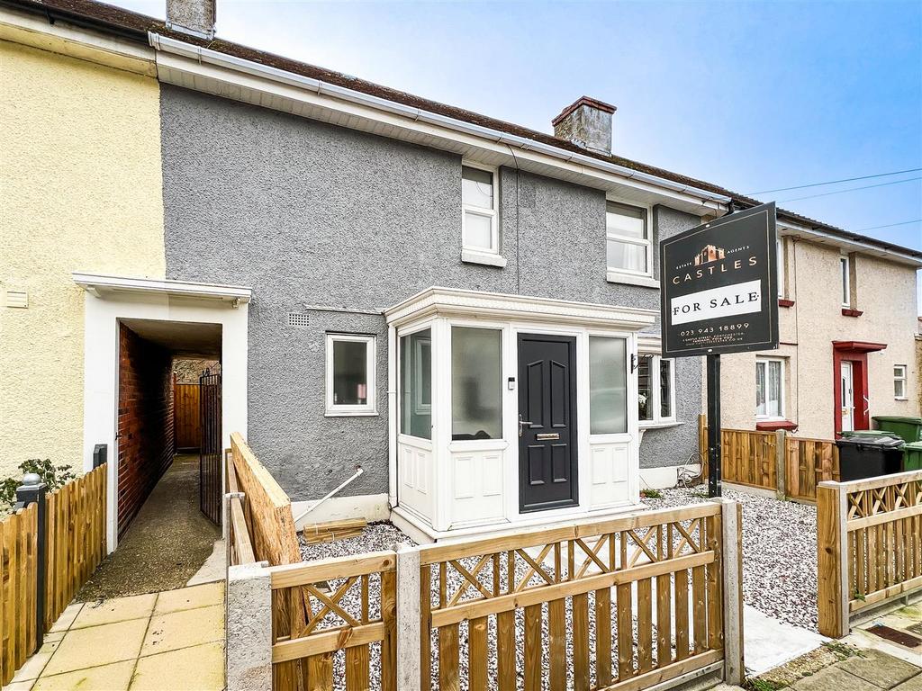 Sandown Road, Cosham 3 bed terraced house - £290,000