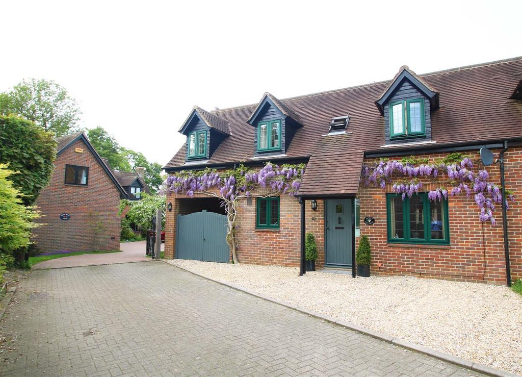 The Lawns, Brill 2 bed semi-detached house - £475,000