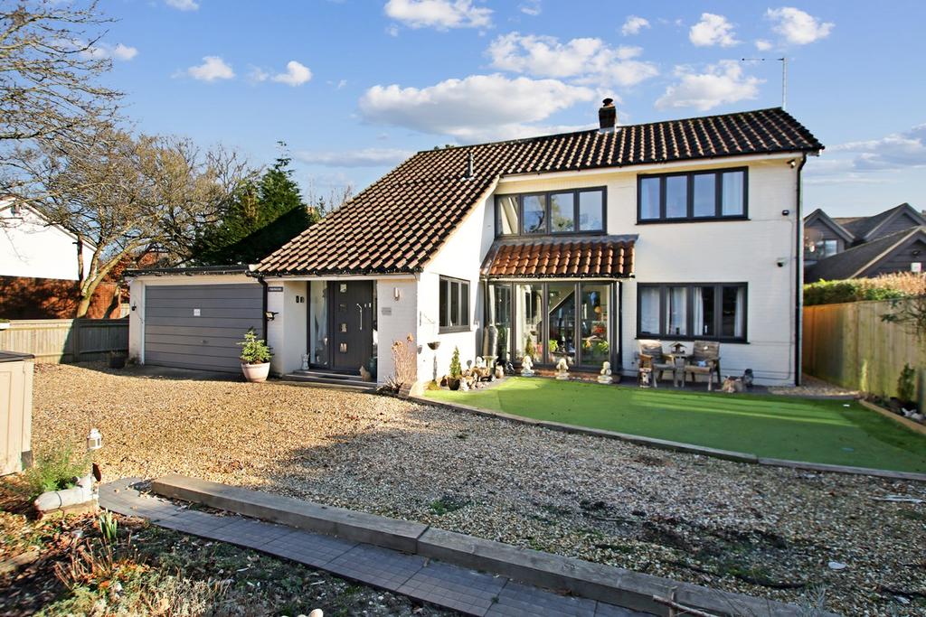 Rowplatt Lane, Felbridge, RH19 4 bed detached house for sale - £800,000