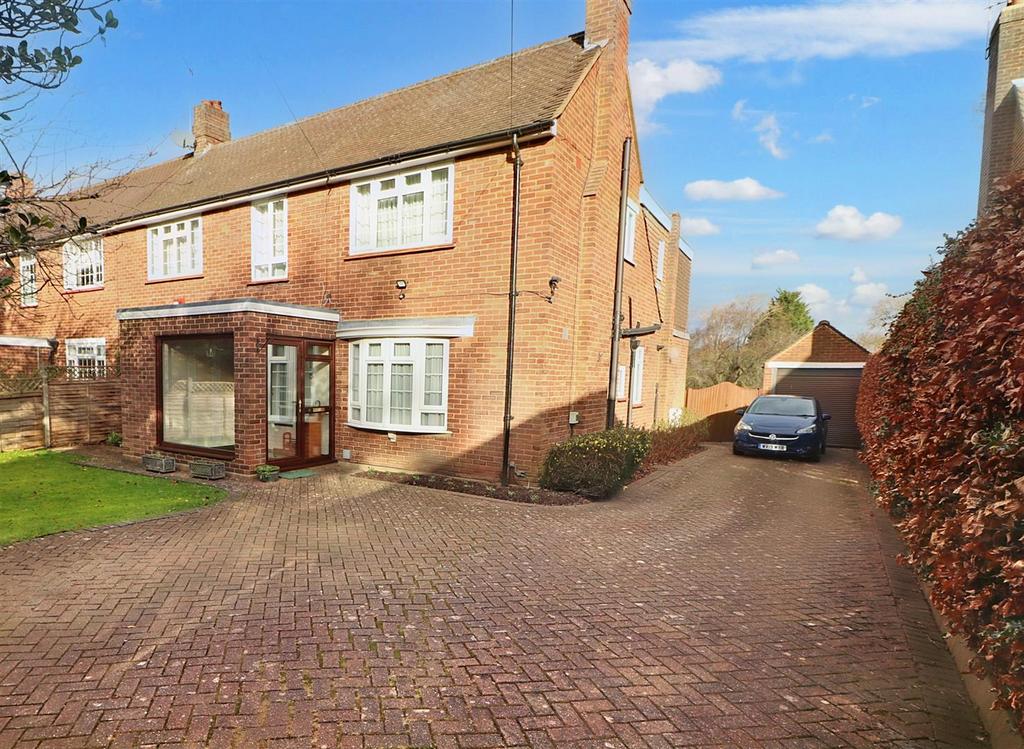 Barnet Lane, Elstree, Borehamwood 5 bed semi-detached house - £1,125,000