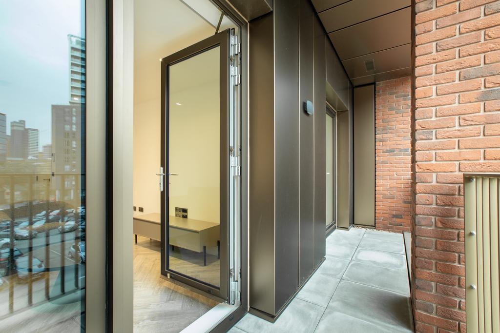 Bankside Boulevard, Cortland at... 1 bed apartment - £1,615 pcm (£373 pw)