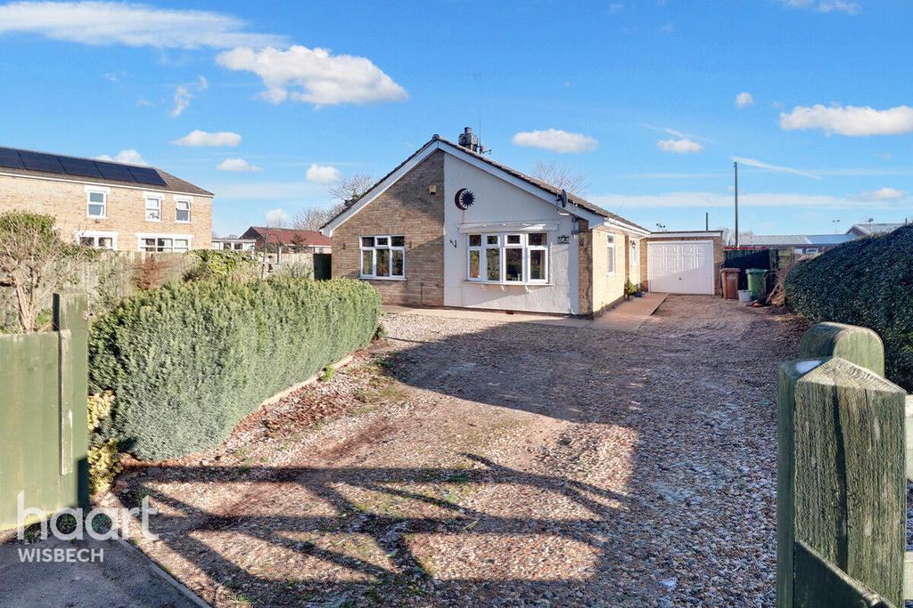 Wisbech Road Outwell 3 Bed Detached Bungalow For Sale £275 000