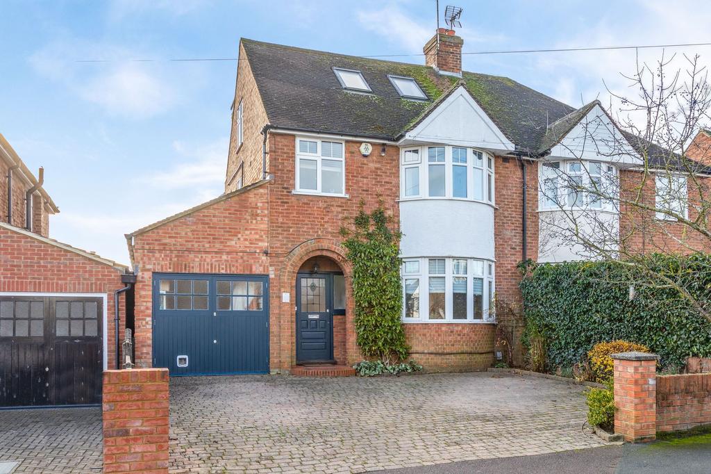 Hitchin, Hitchin SG5 4 bed semi-detached house - £950,000