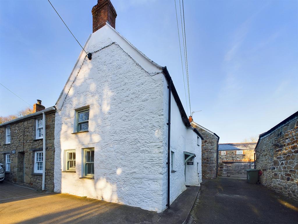 Relubbus, TR20 9EL 2 bed semi-detached house - £325,000
