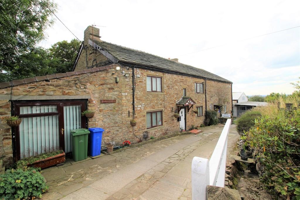 Cheetham Fold Farm, Mottram SK14 5 bed detached house for sale - £975,000