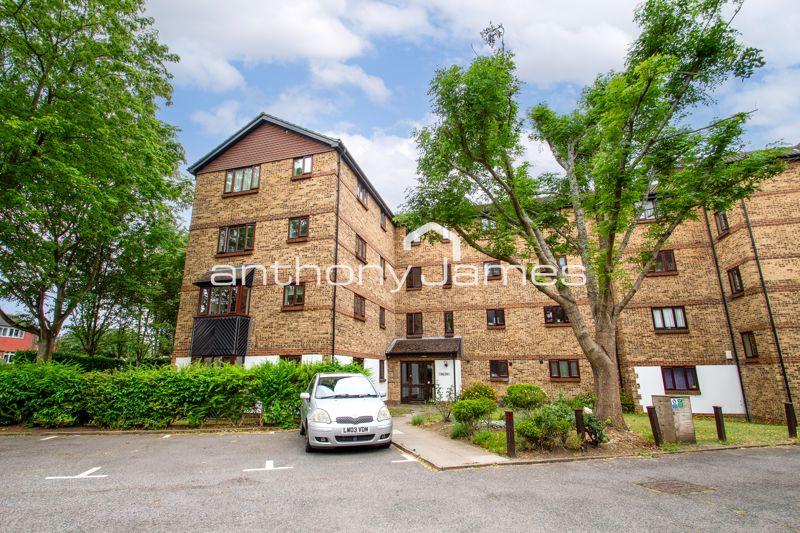 Chalkstone Close, Welling DA16 2 bed flat - £1,500 pcm (£346 pw)