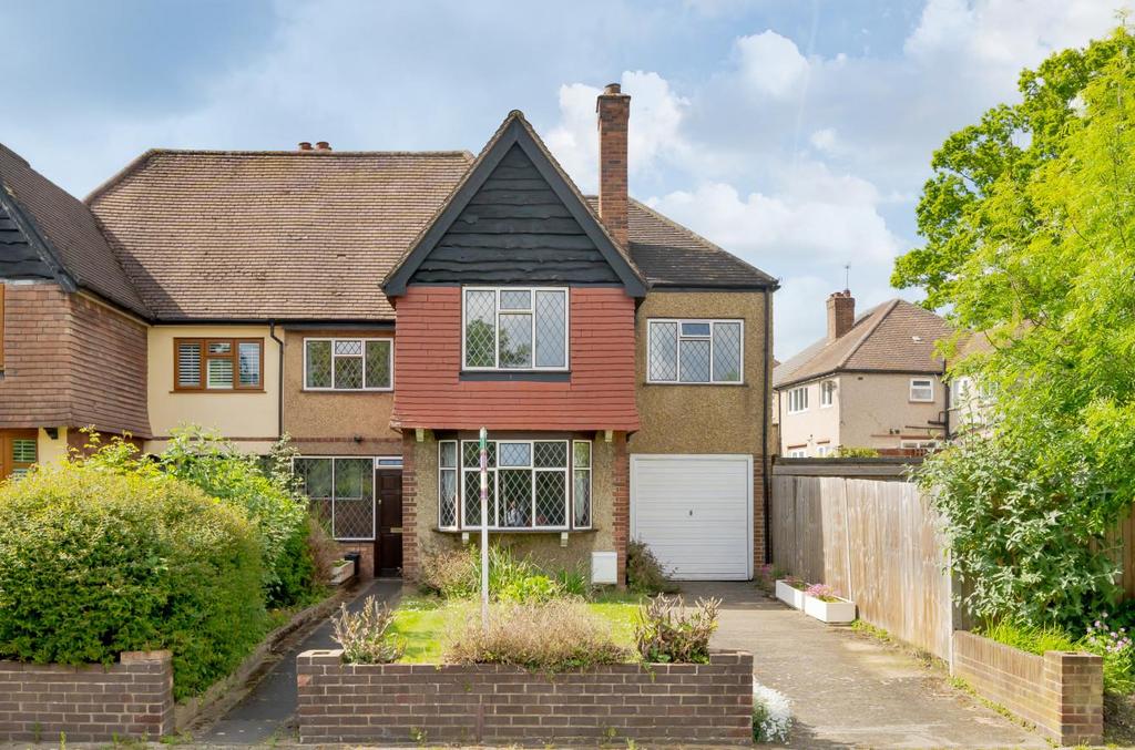 Boxtree Lane, Harrow HA3 4 bed house - £575,000