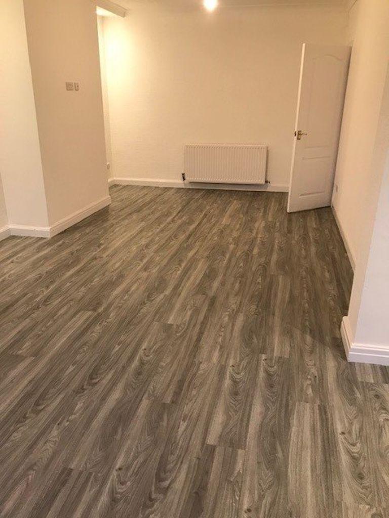 Broad Rd, Sale, M33 2AL 3 bed semi-detached house - £1,700 pcm (£392 pw)