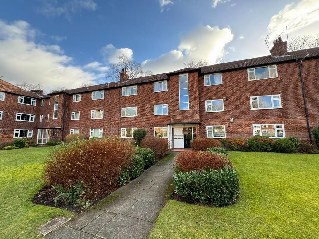 Woodlawn Court, Whalley Range 2 bed property - £220,000