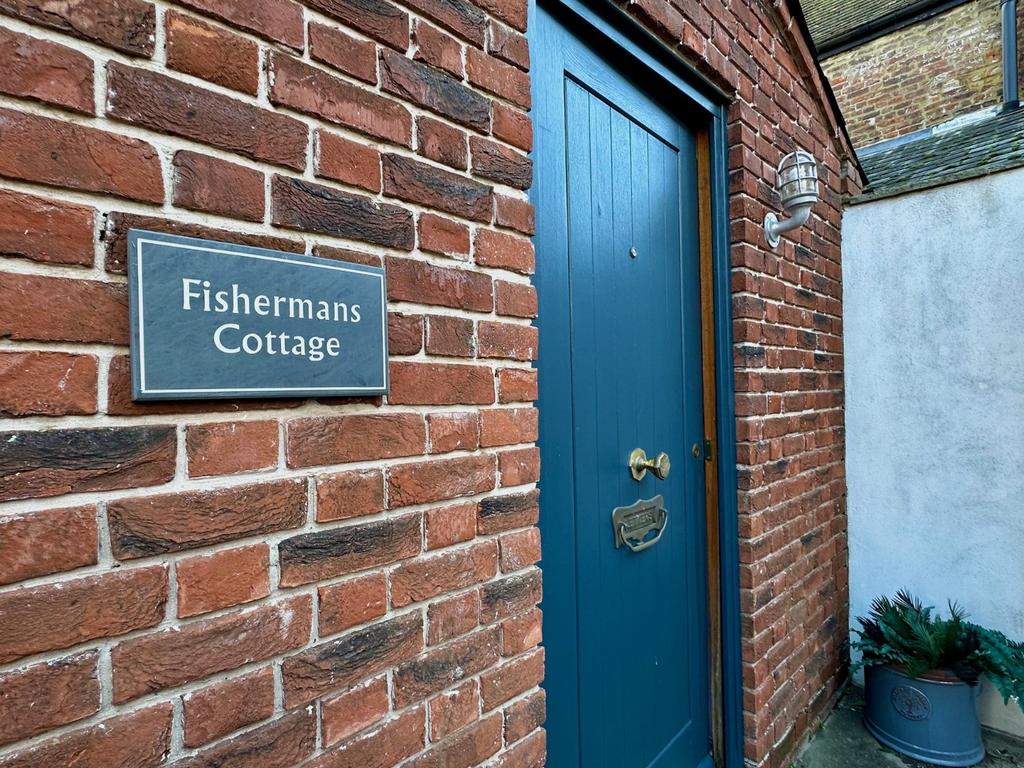 South Court, Deal, Kent, CT14 2 bed detached house - £350,000