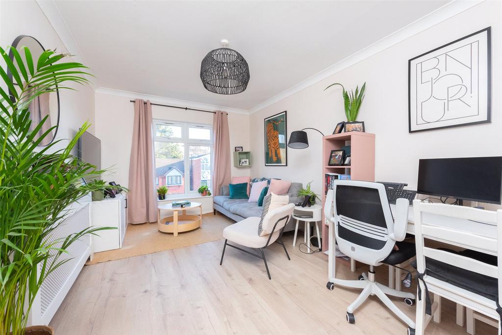 Leithcote Path, London SW16 1 bed apartment - £300,000