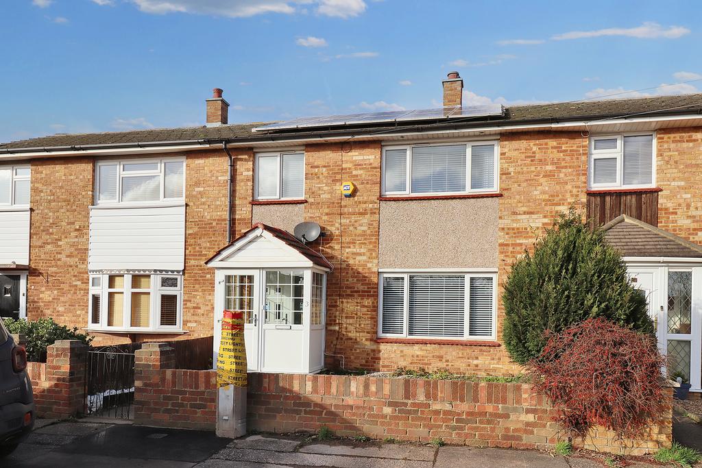 Northwood, Grays RM16 3 bed terraced house - £340,000