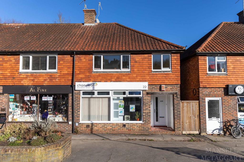 Hartfield Road, Forest Row RH18 2 bed property for sale - £325,000