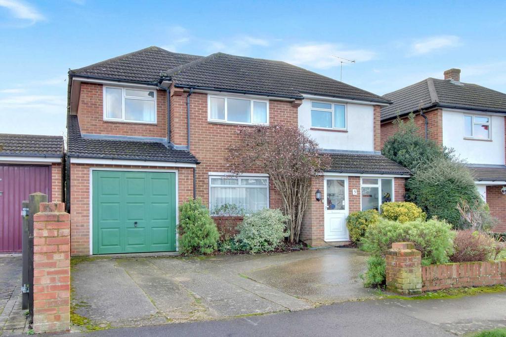 Rowland Way, Earley, Reading 5 bed detached house - £745,000