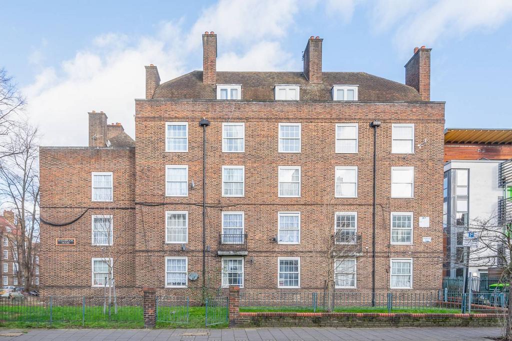 Rushbrook House, Clapham North... 1 bed flat - £380,000