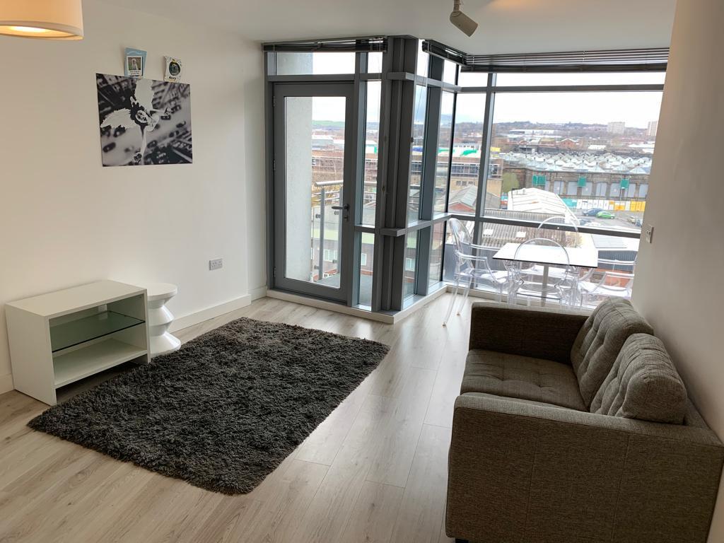 Ingram Street, Leeds, West Yorkshire, UK, LS11 Flat - £775 pcm (£179 pw)