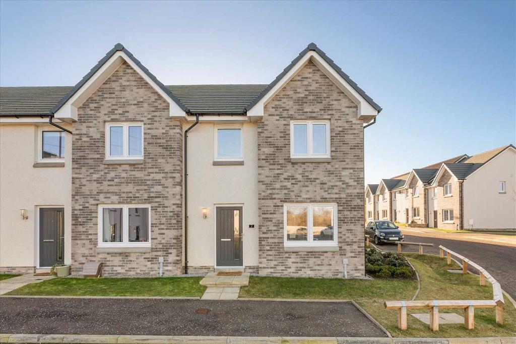 2 Morrison Court, FK2 0ZR 3 bed end of terrace house - £219,000