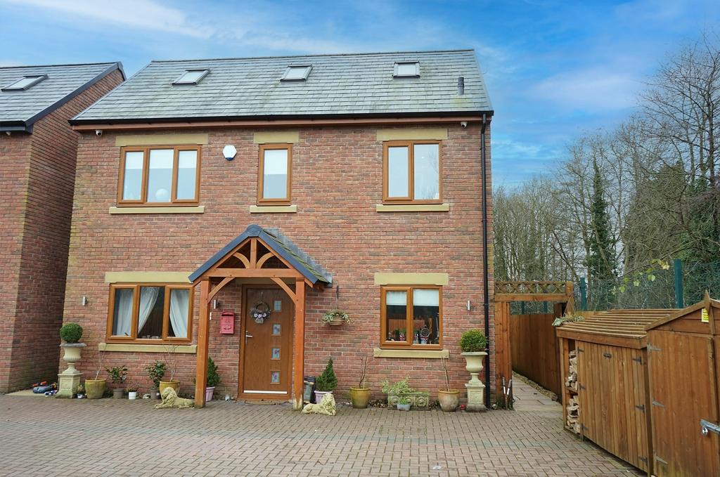 Langdale Crescent, Ribbleton PR2 4 bed detached house for sale - £320,000